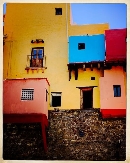 About Me - Zozo Bazaart